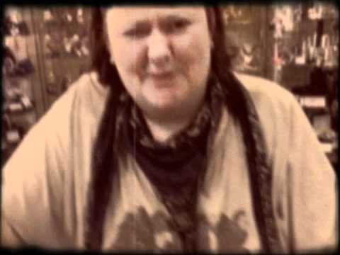 Me Reading A Dundonian Dialect T-towel - YouTube