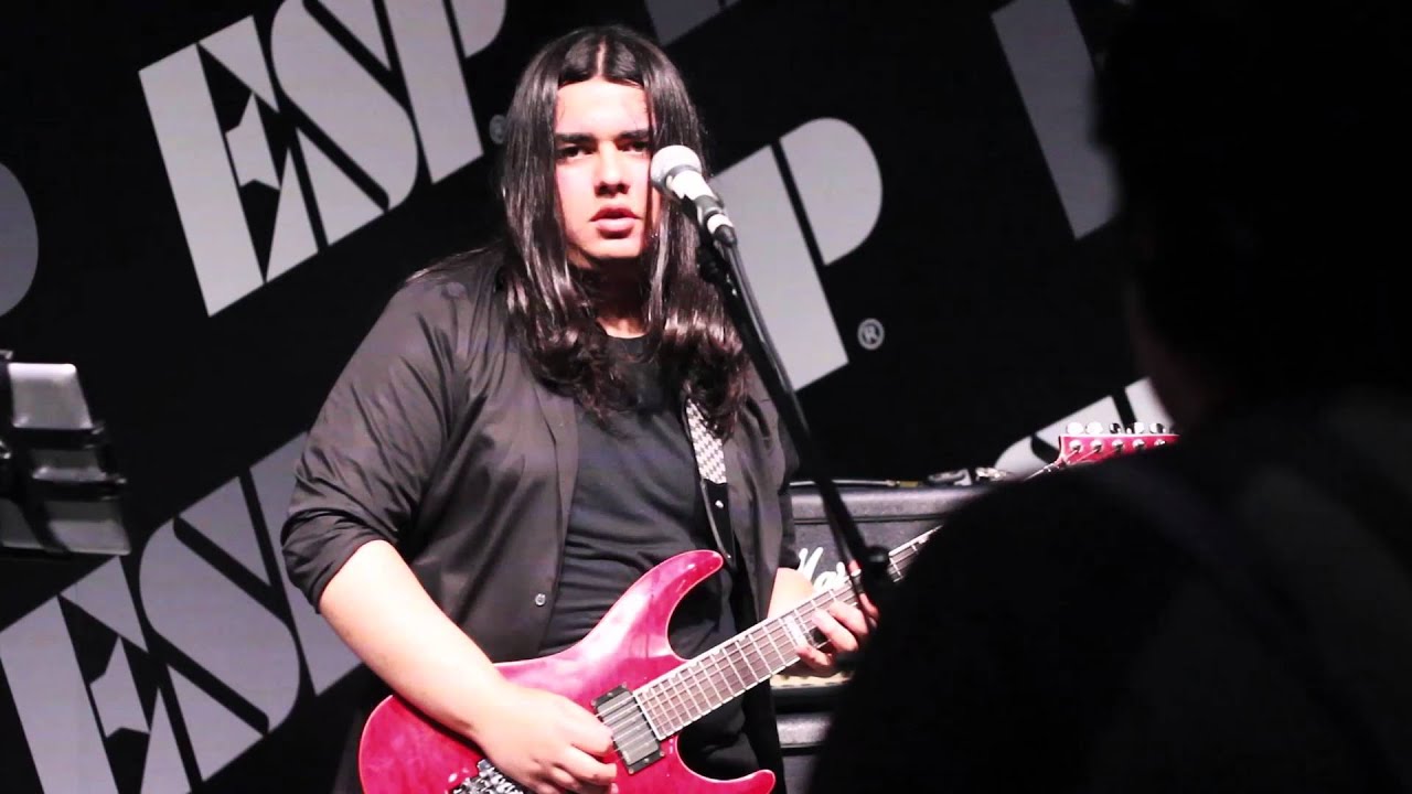 Luís Kalil performs "The Chase" live at ESP Guitars (The NAMM Show 16 ...