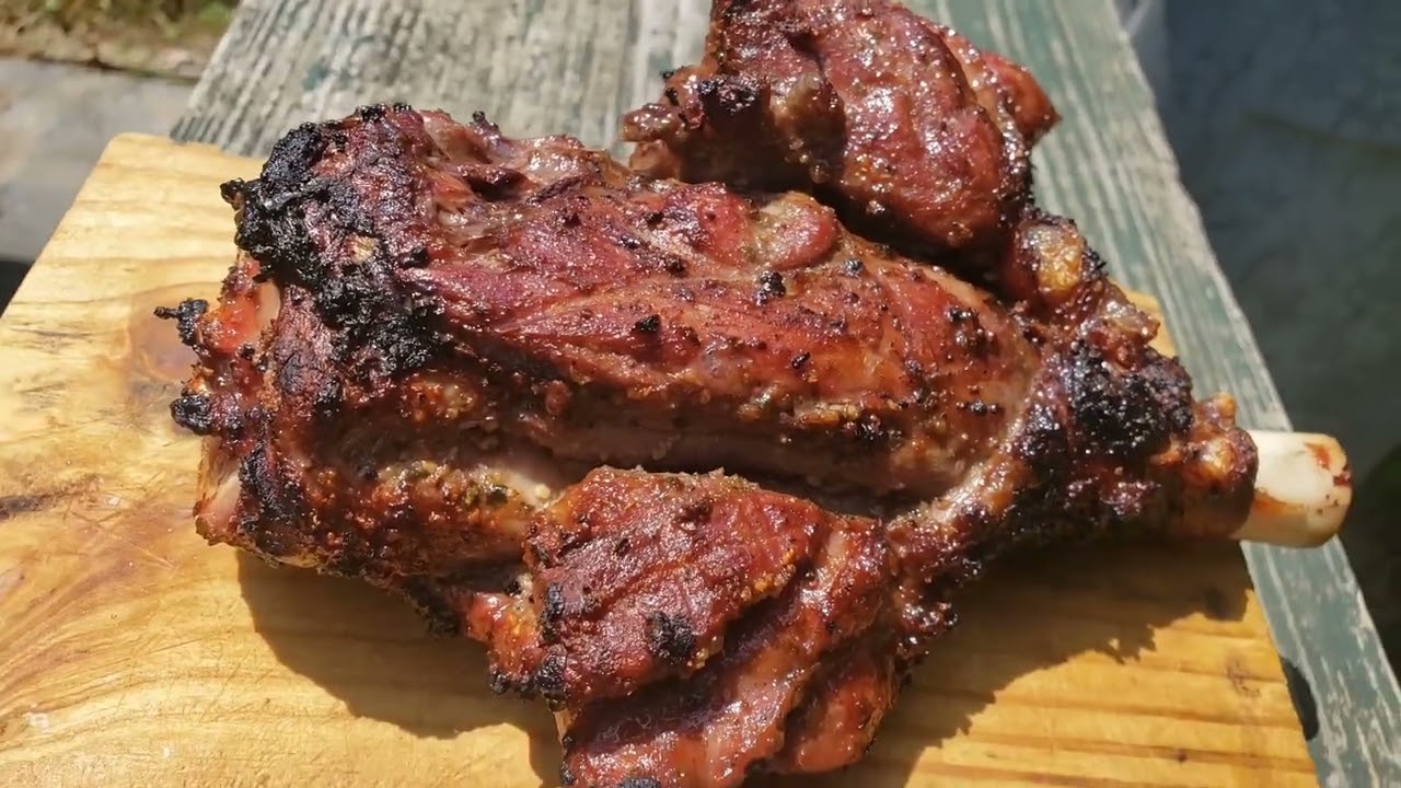 Charcoal grilled lamb shank. Gigot de Mouton braisé - YouTube