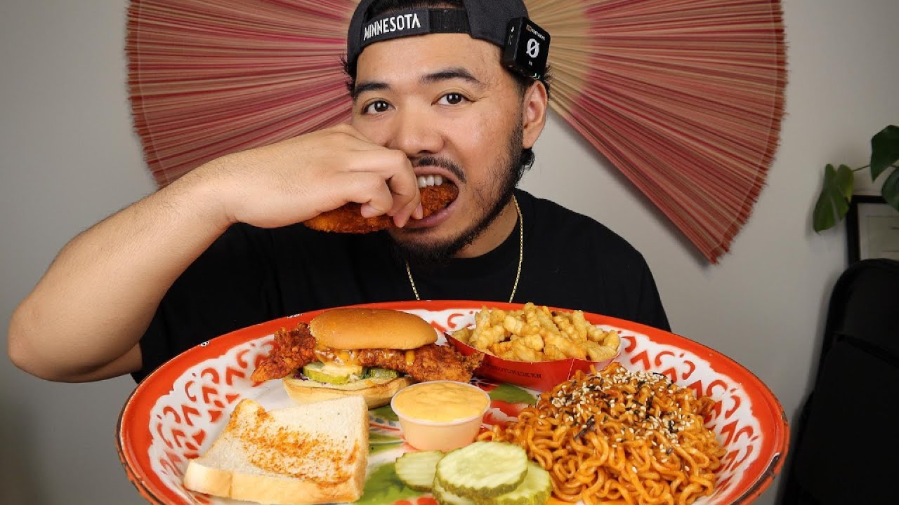 REAPER TENDER- dave's hot chicken with buldak X2 SPICY ramen - YouTube