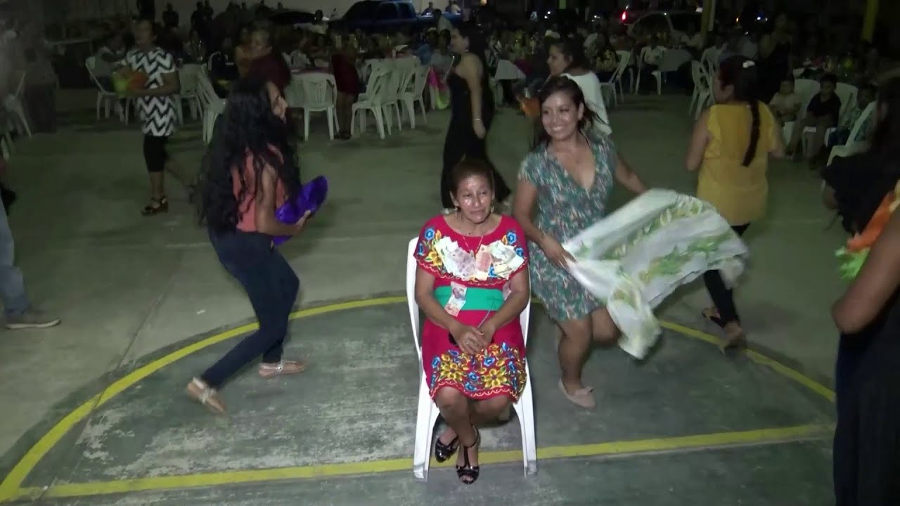 FESTEJO de cumpleaños 50 Sra. SARA con Banda PERLA PLATEADA en Villa ...