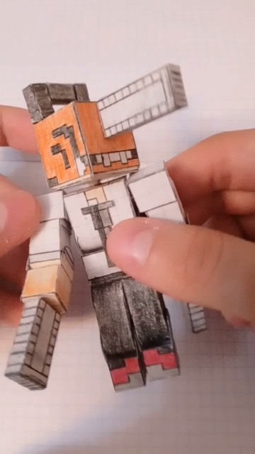 Papercraft Chainsaw man figure - YouTube