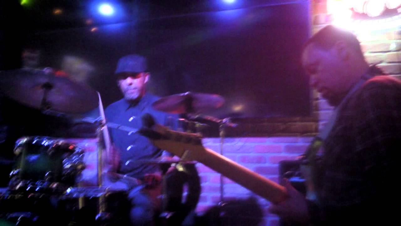 Sidewalk Strut 4/17/15 - YouTube