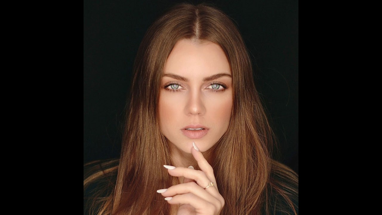 Transmissão ao vivo de Diani Eckhardt - YouTube