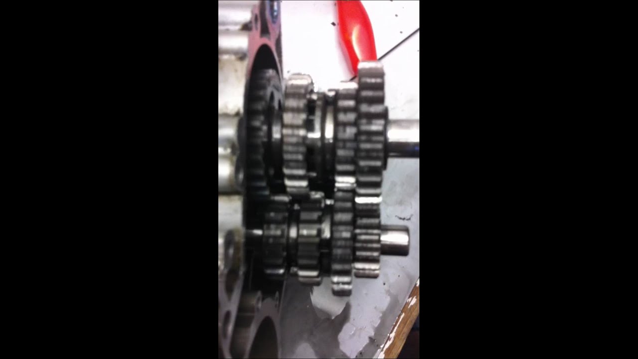 D50b0 Getriebe - YouTube