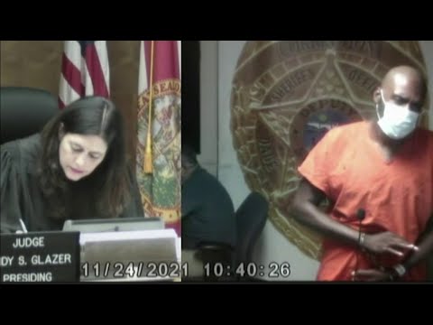 Man hits woman with a sock full of ‘hard objects’ during robbery in ...