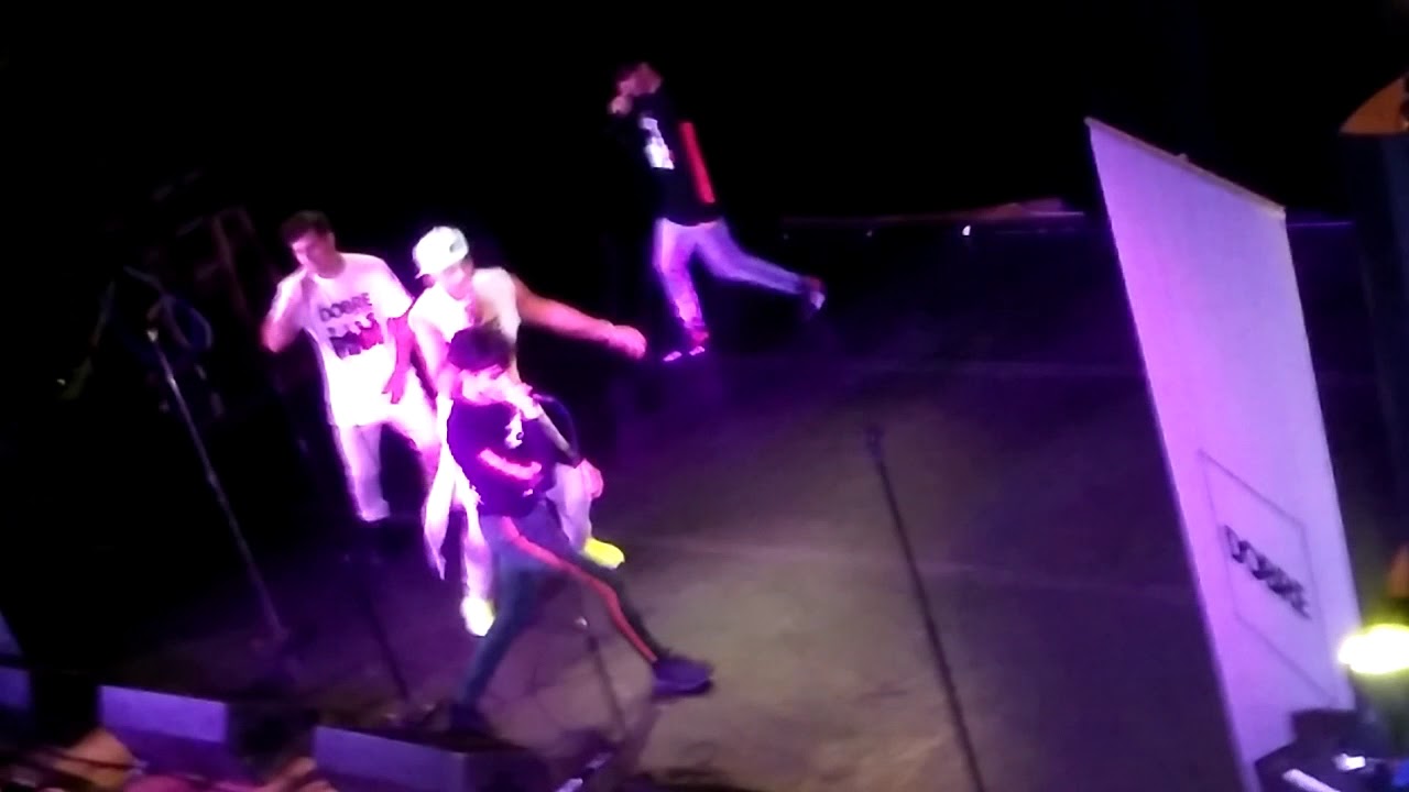 Dobre brothers concert - YouTube