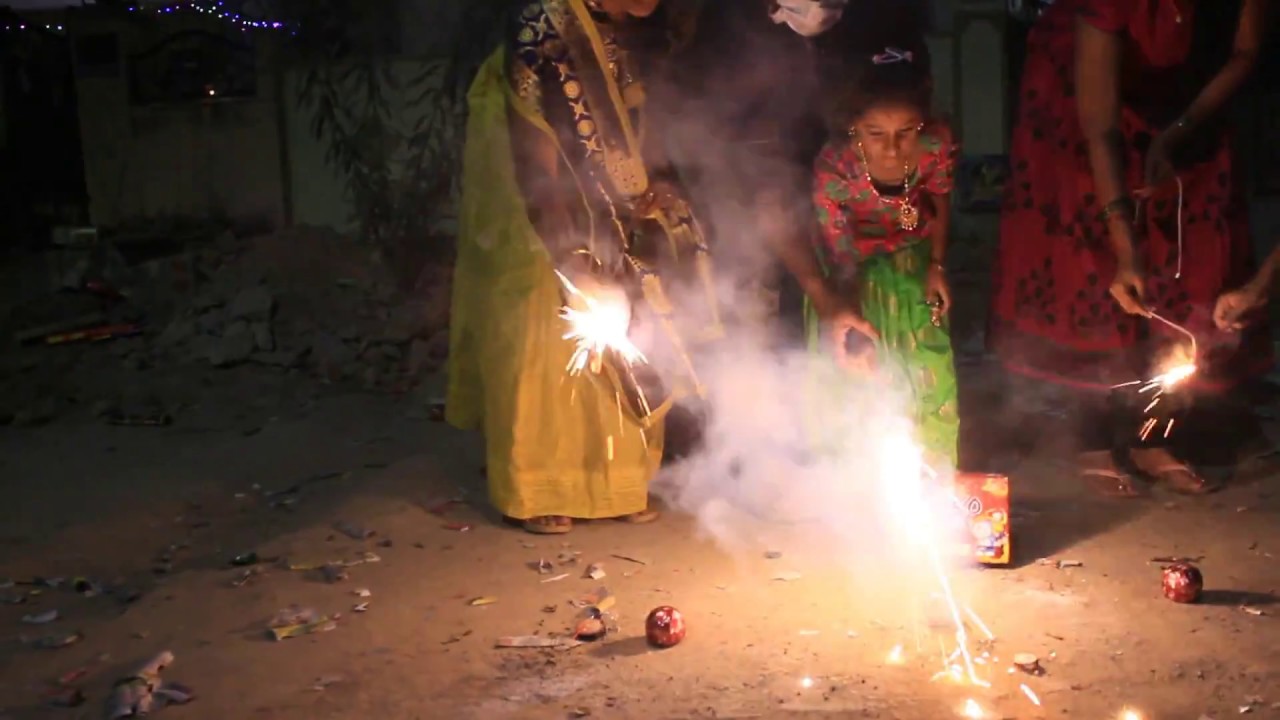 Diwali Crackers Test | 5 Color Flower Pots Test | 5 Pot Anar KoKo ...