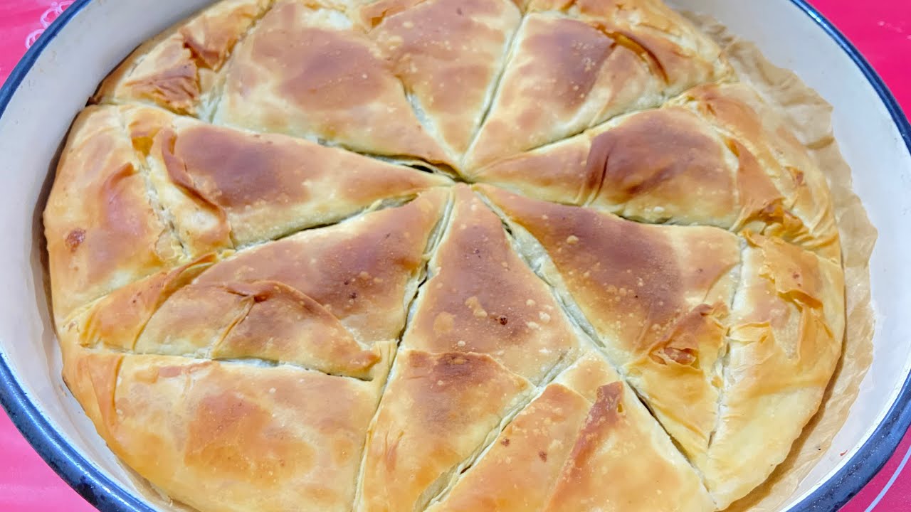 Byrek me presh dhe gjize!!Sekreti brumit perfekt me veze dhe qumesht ...