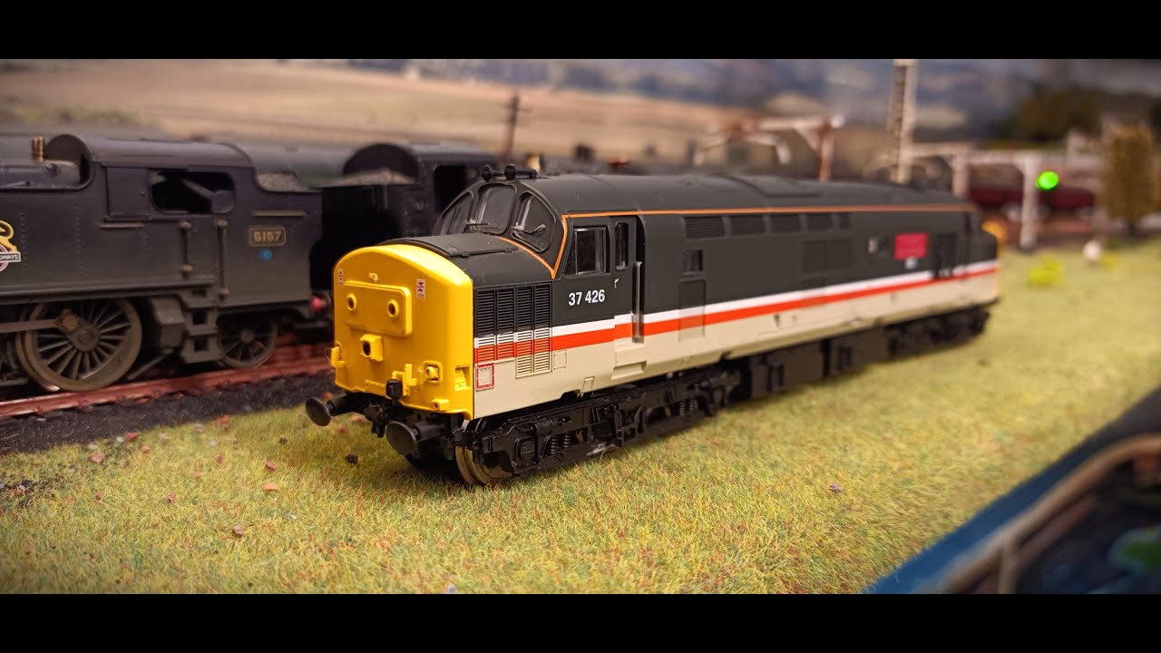 The Class 37 with a large running session - YouTube