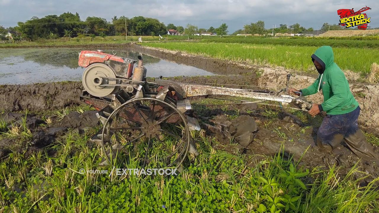 Traktor Quick G3000 Zeva Gunakan Roda Besi 1 Meter Garap Tanah Sedikit ...
