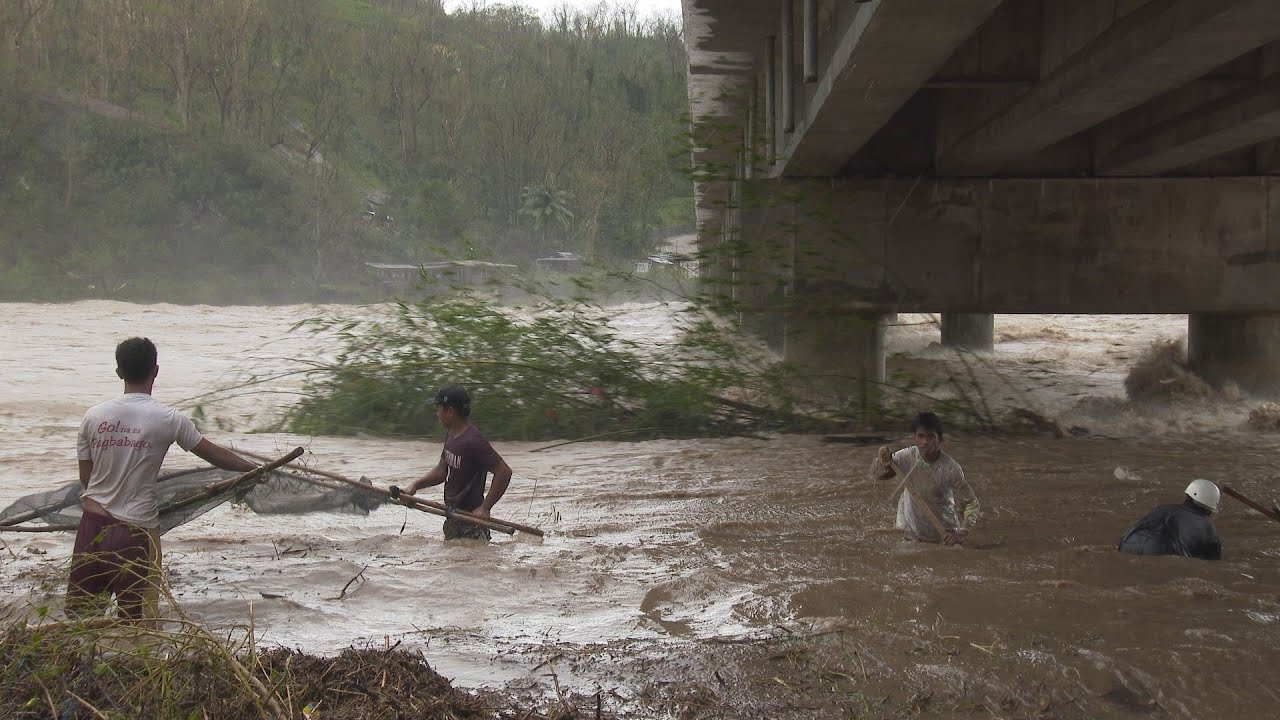 Fishermen Risk Their Lives In Raging River 4K Video - YouTube
