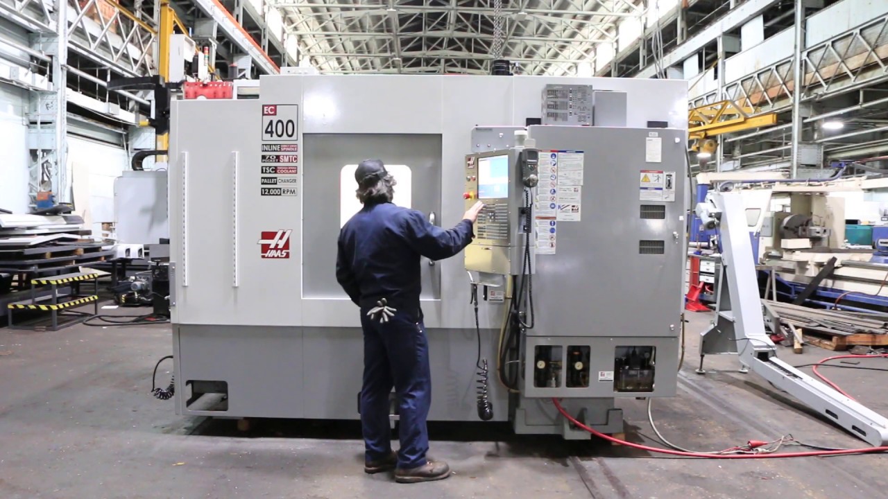 HAAS 4-AXIS HORIZONTAL MACHINING CENTER - YouTube