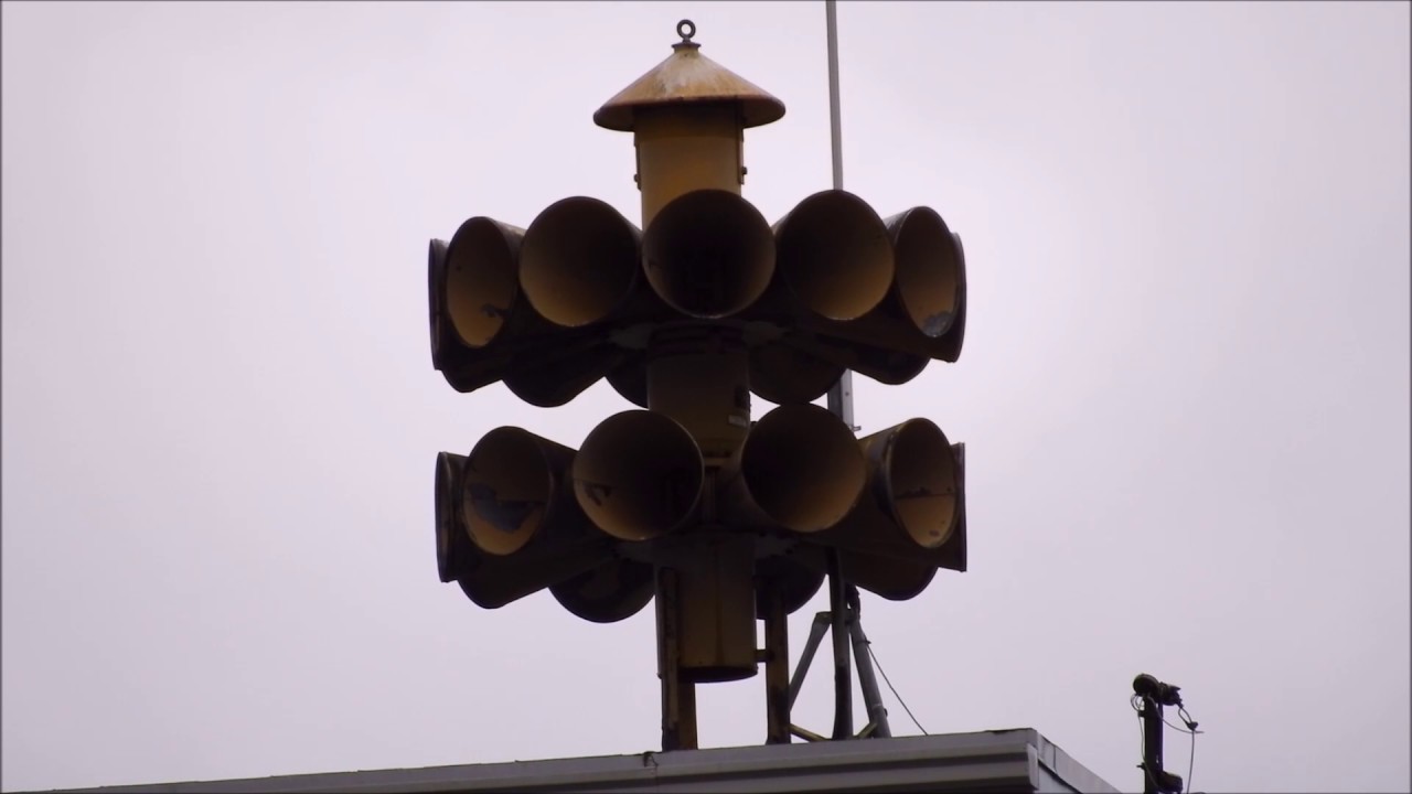 Federal Signal 2T22 | Alert | Maysville, Mason County, KY - YouTube