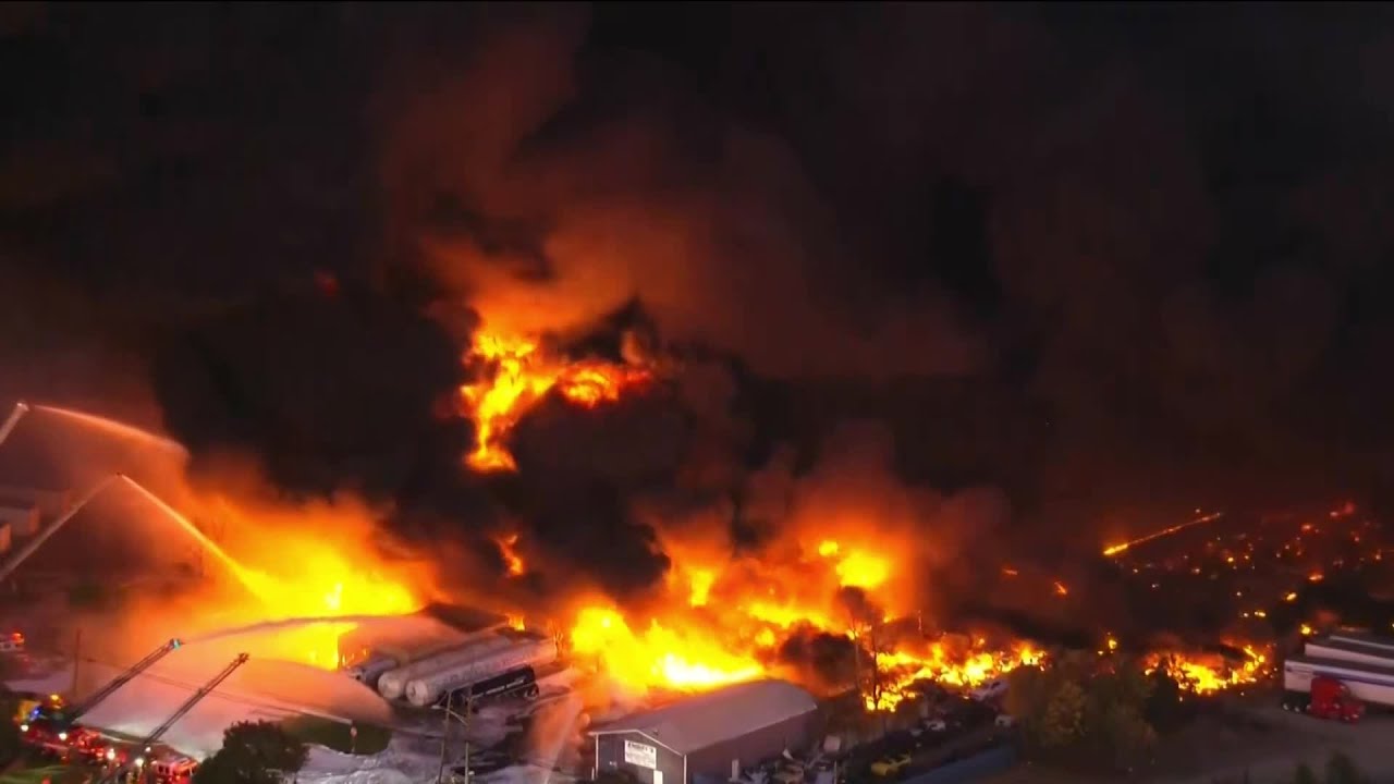 11 dead after engine fell off UPS plane that crashed and exploded in ...