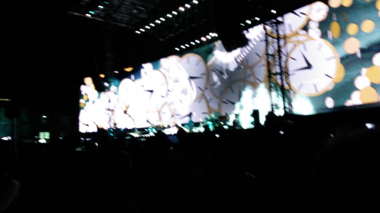 Roger waters mexico city 2016 by julio urban - YouTube
