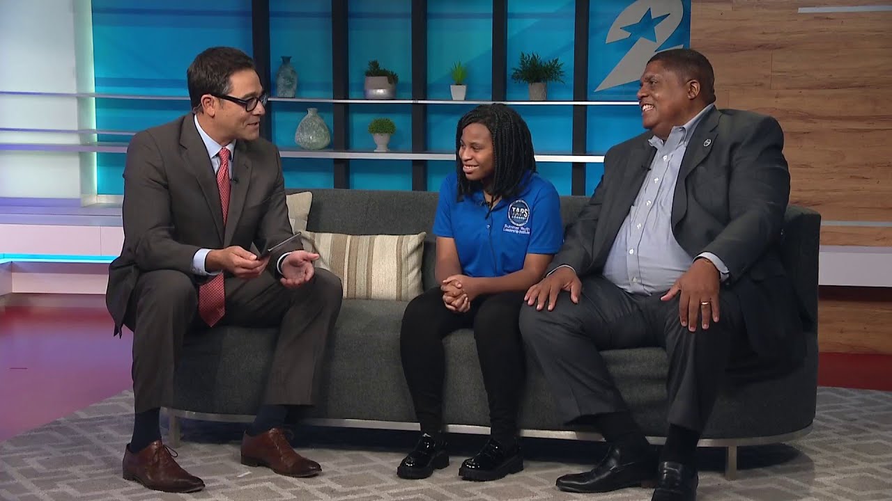 Program brings teens and police officers together - YouTube