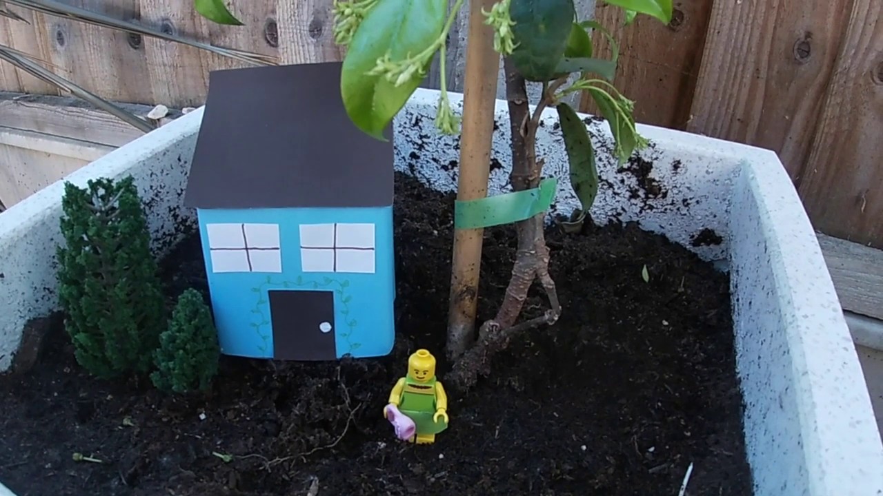 How to make a Beanstalk and Giants Castle - YouTube