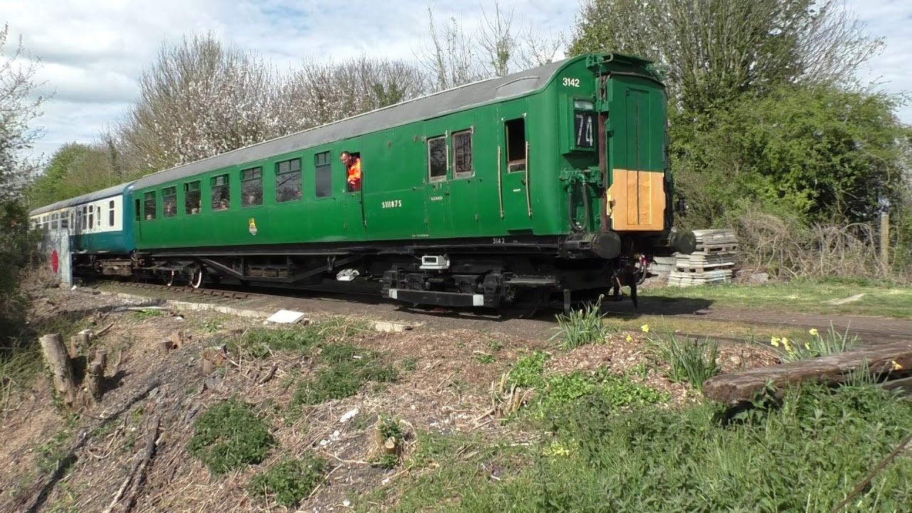 (HD) EWS 08676 propels 4 COR 3142 out of Shepardswell - 14/4/17 - YouTube