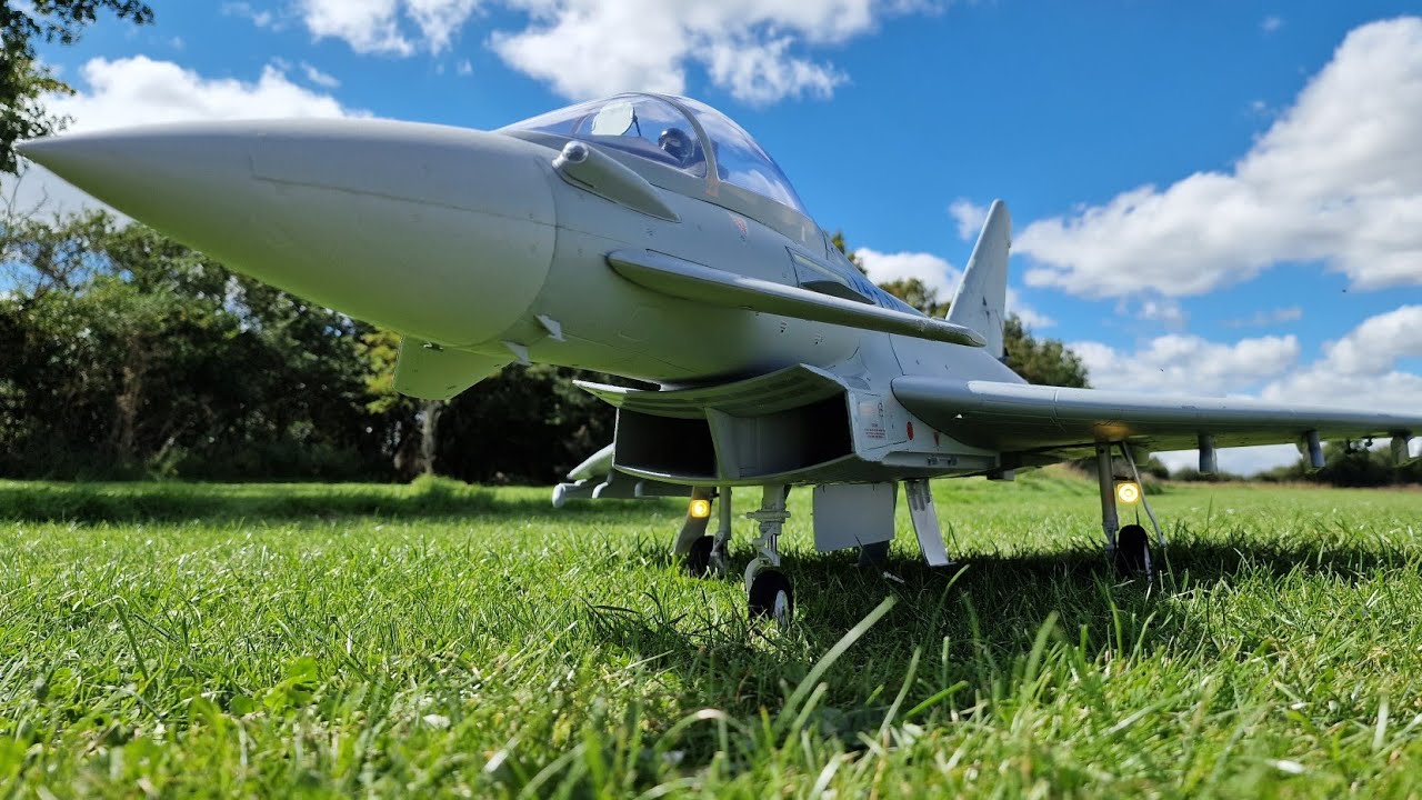 Typhoon dead stick landing - YouTube