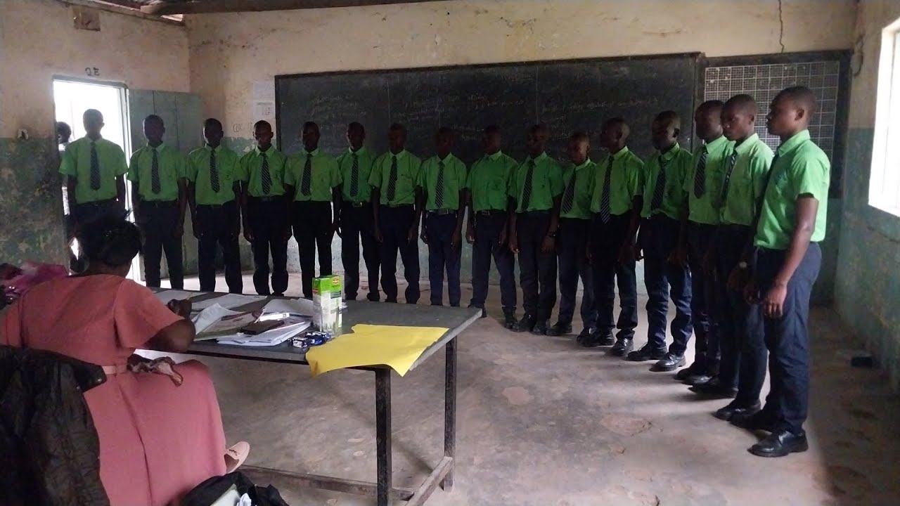 Butonge High School performs Bukusu poem. Title: "Mbuka busa!" - YouTube