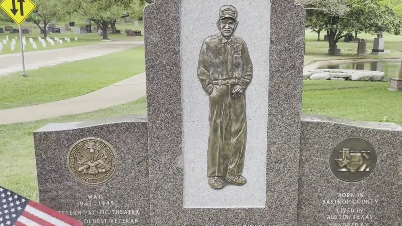 'Grandfather of Austin': Texas vet Richard Overton's monument unveiled ...