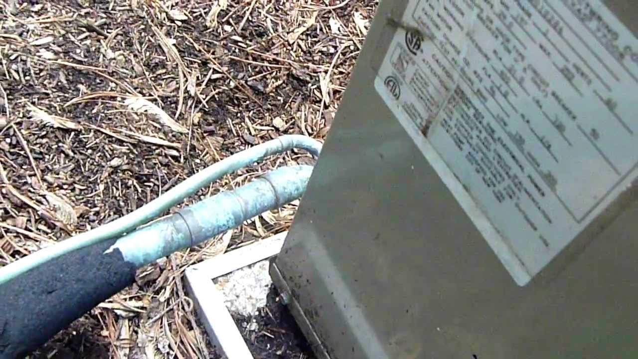 1993 4-Ton Janitrol Air-Conditioner Running - YouTube