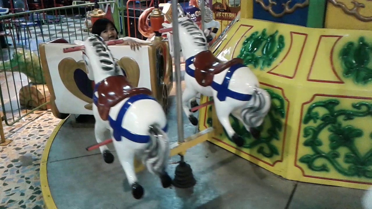 Princess Raisa Aulia Comedy Putar - YouTube