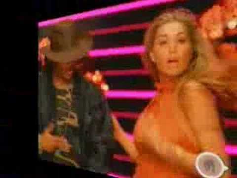 Willa Ford.