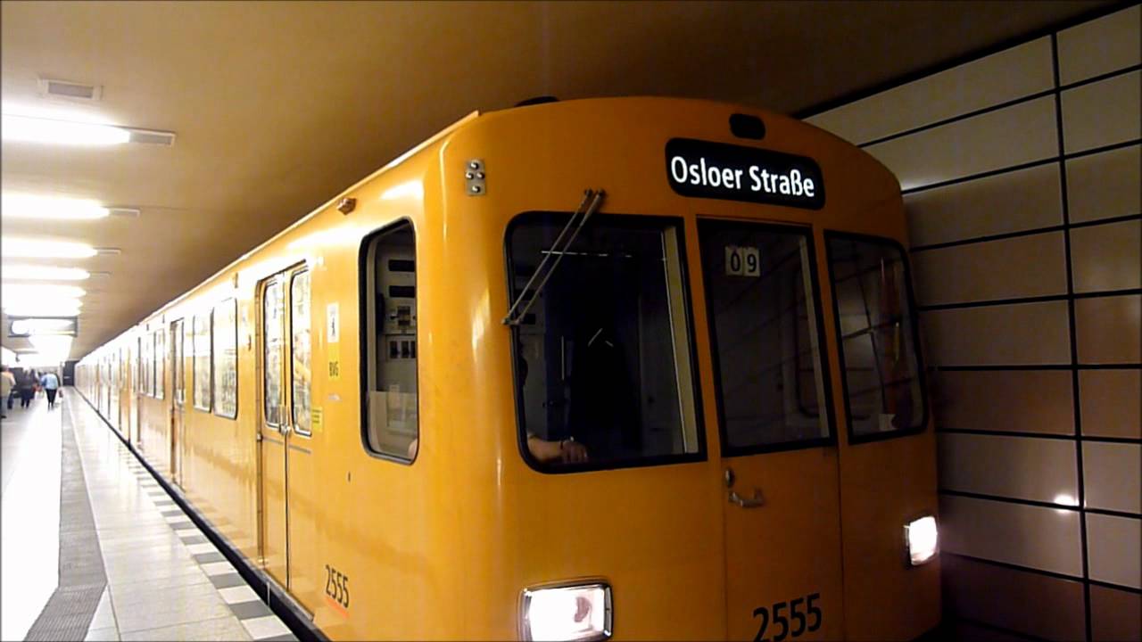 U9 Ein und Ausfahrt Bahnhof Bundesplatz F74 F76 U-Bahn Berlin BVG [HD ...