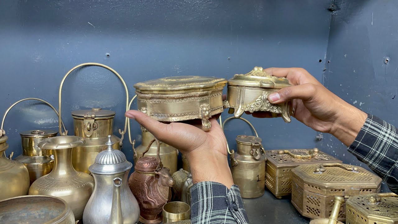 Antique shop : 1 brass kitchen items , brass home decorative & antique ...