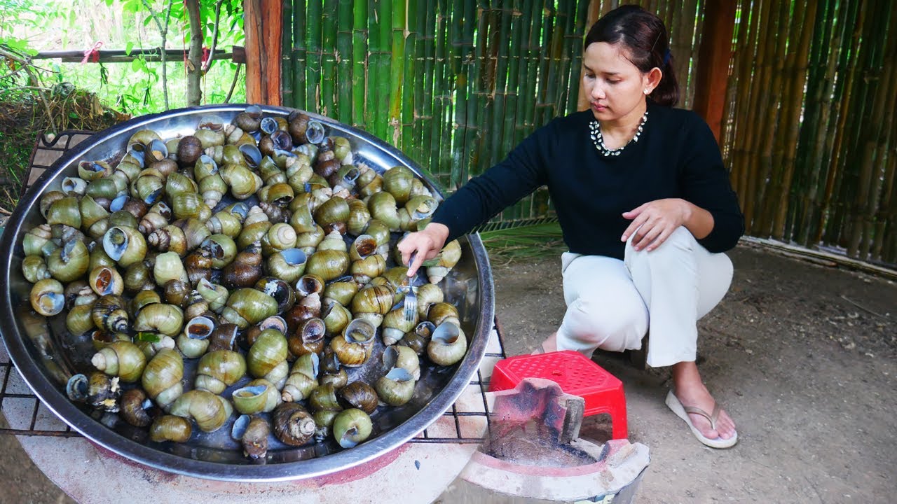 Snails roasted with chili sauce cook recipe - Amazing cooking - YouTube
