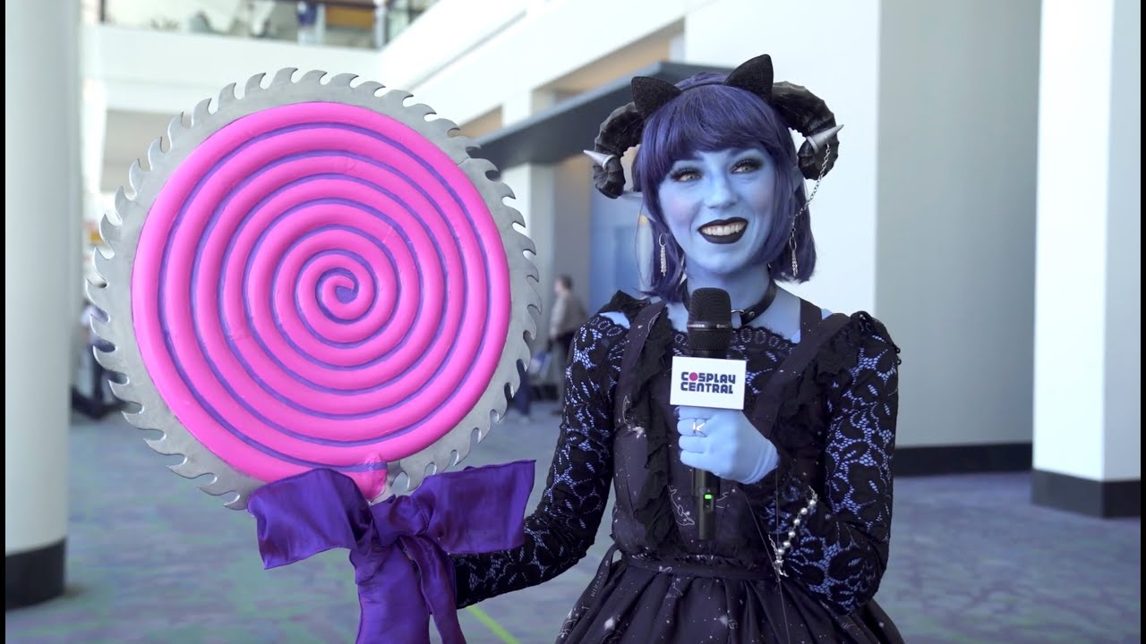 Once Upon a Cosplay: The Lollipop Jester - YouTube