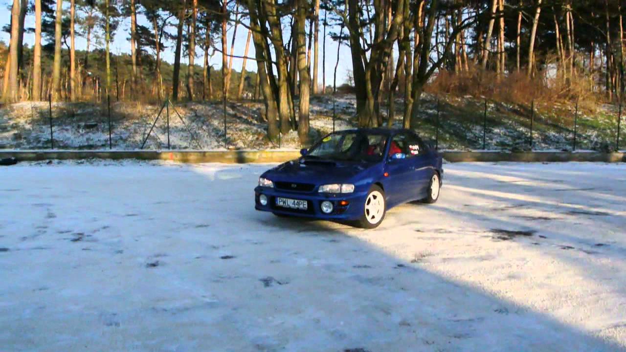 Subaru Impreza GT on ice/snow - YouTube