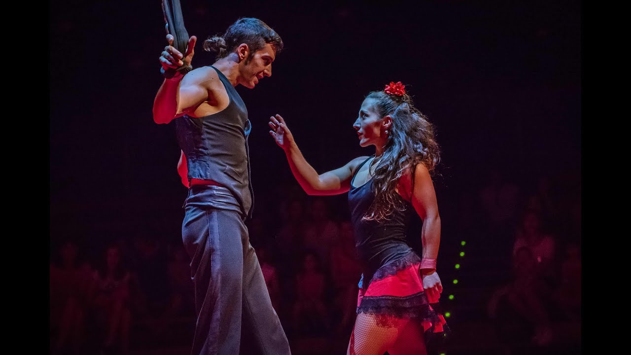 Aerial chains duo - Tela Marinera - YouTube