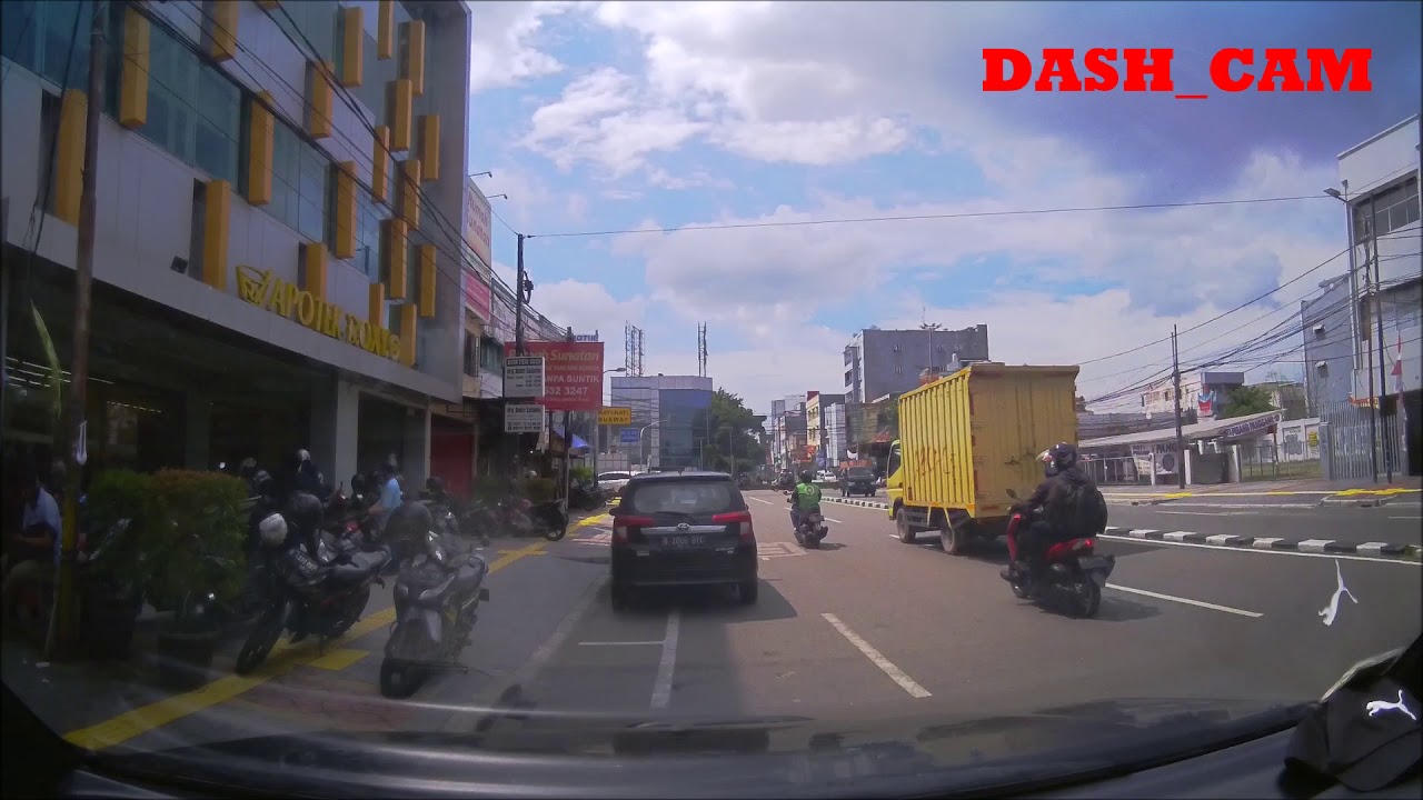 Situasi lalu lintas dekat Apotek ROXY dijalan Biak_Jakarta Pusat. - YouTube