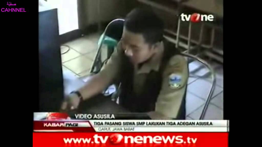 Video Mesum Pelajar SMP Beredar di Garut - YouTube