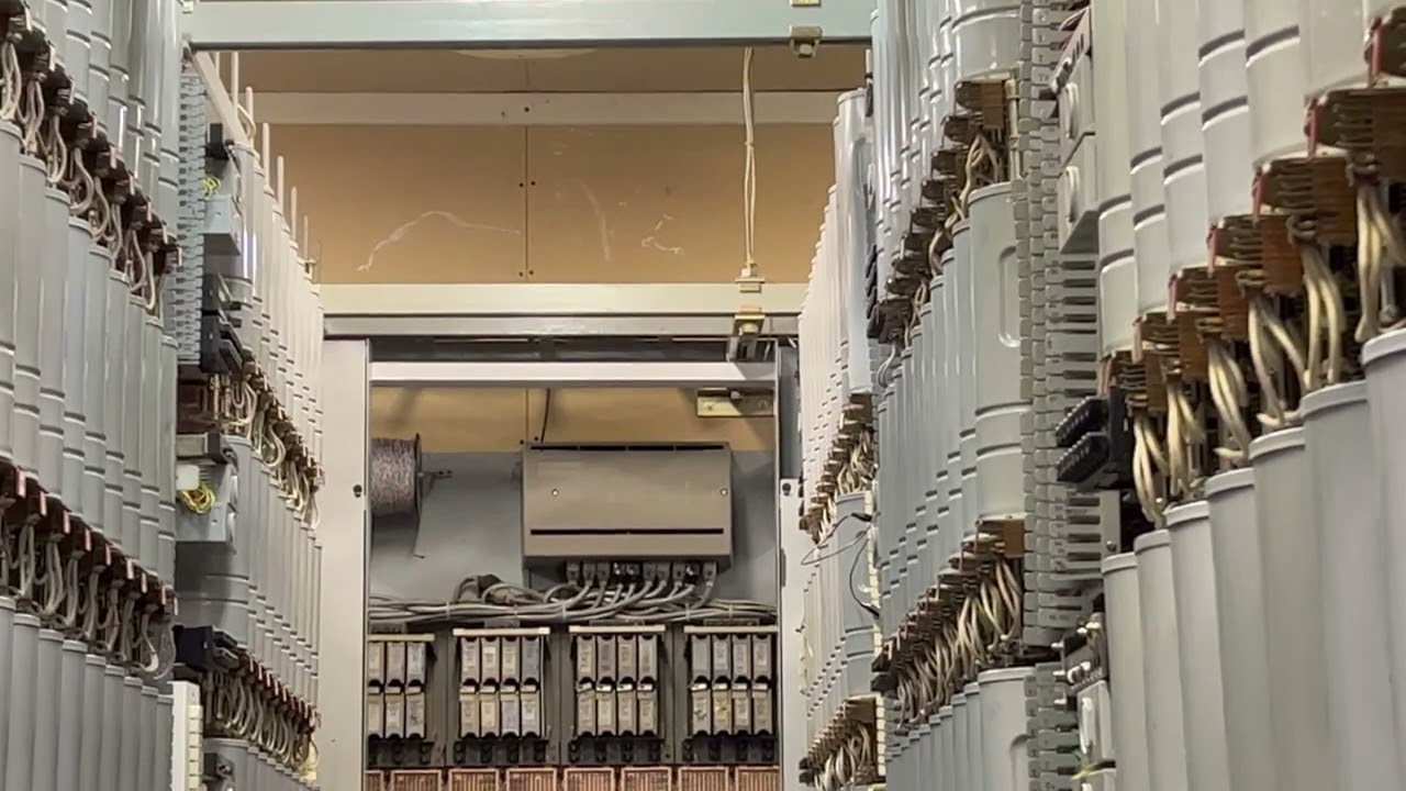 Strowger Step system, Bell system made by Western Electric. Pt 1 - YouTube