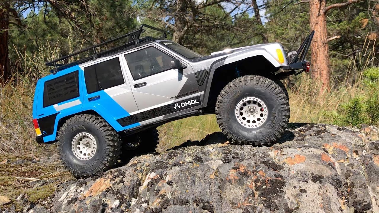 Jeep Cherokee Sport XJ (Axial SCX10 II) - Forest Ramble - YouTube