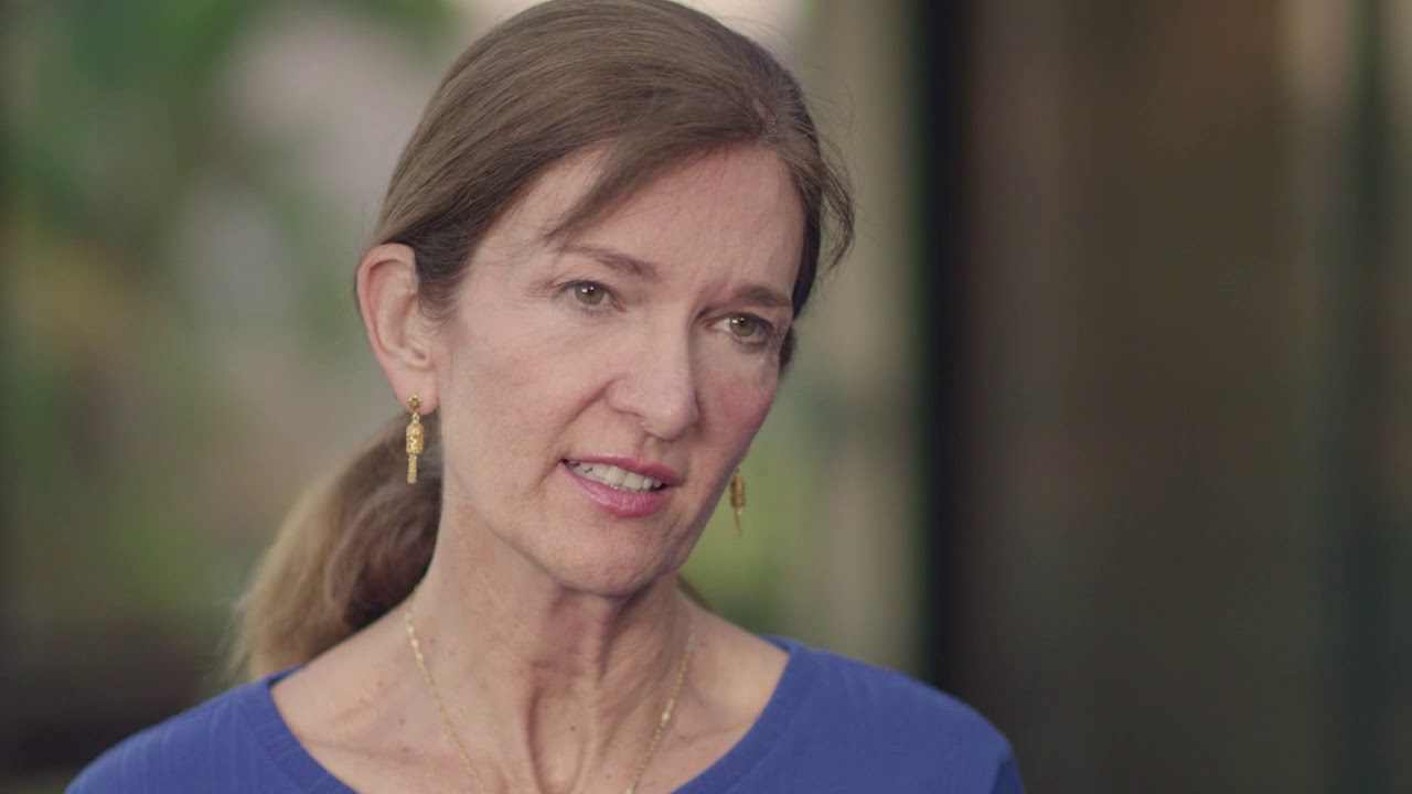 BD PureWick Female External Catheter - YouTube