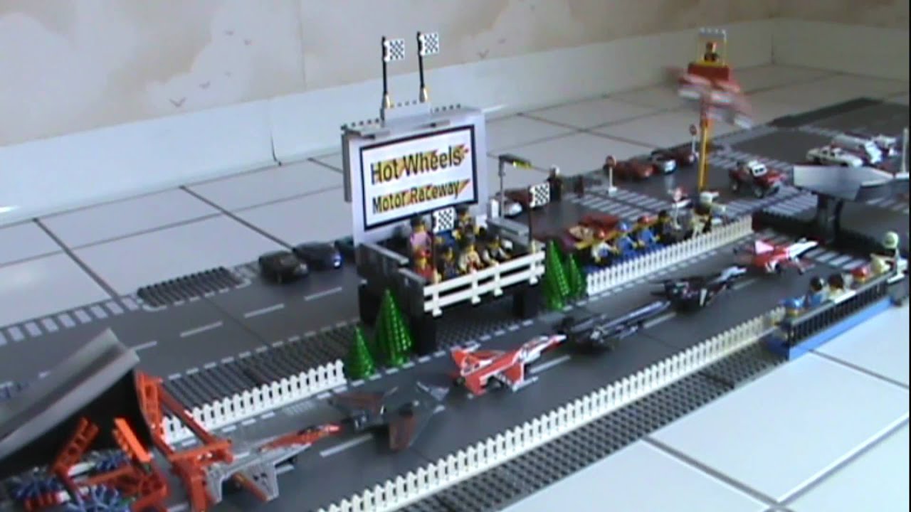 Hot Wheels Motor Raceway 6 Jet Jump - YouTube