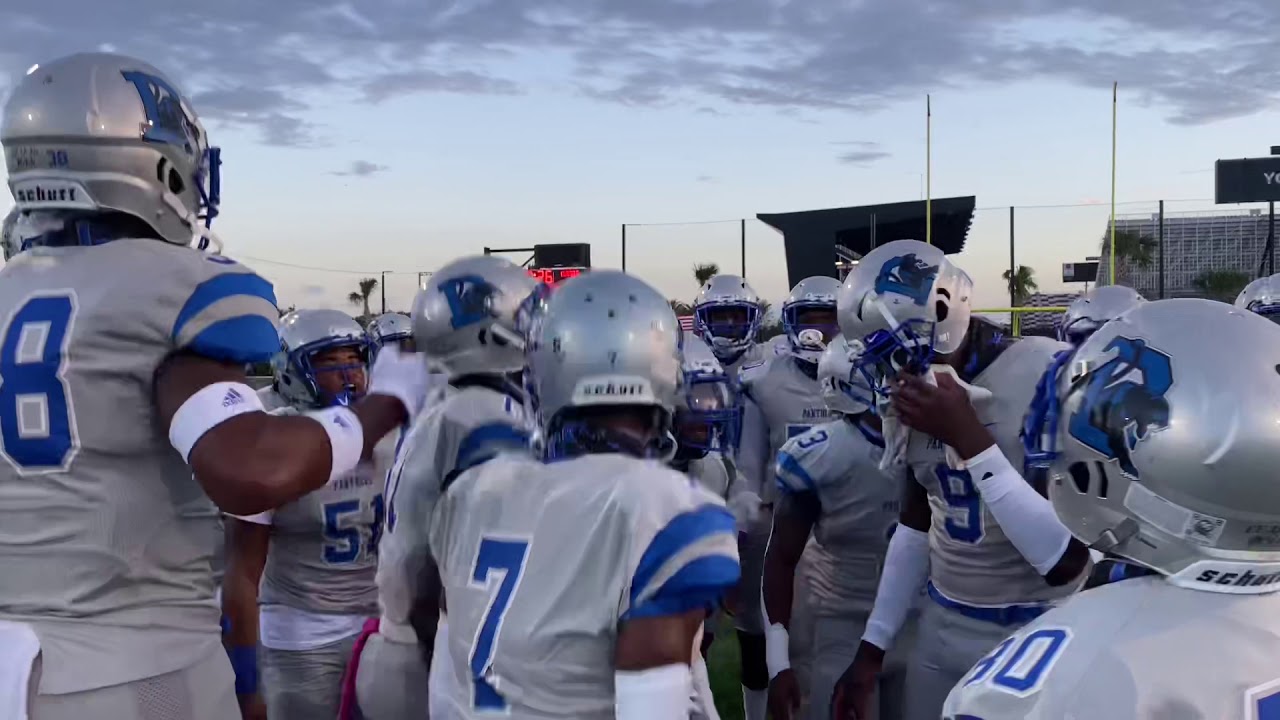 Dillard High school football team pre show before Tri-County ...