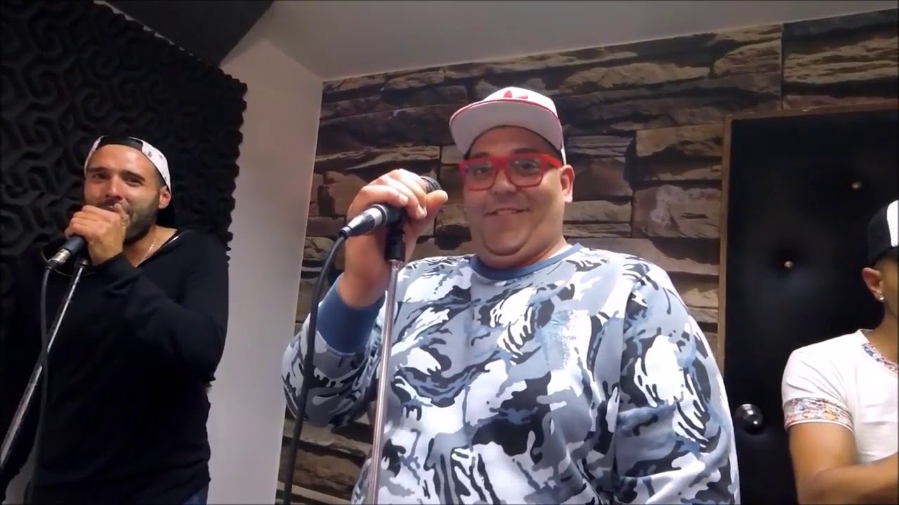 EL LUCHO Y SU BANDA BICHITO NOCHERO COVER - YouTube