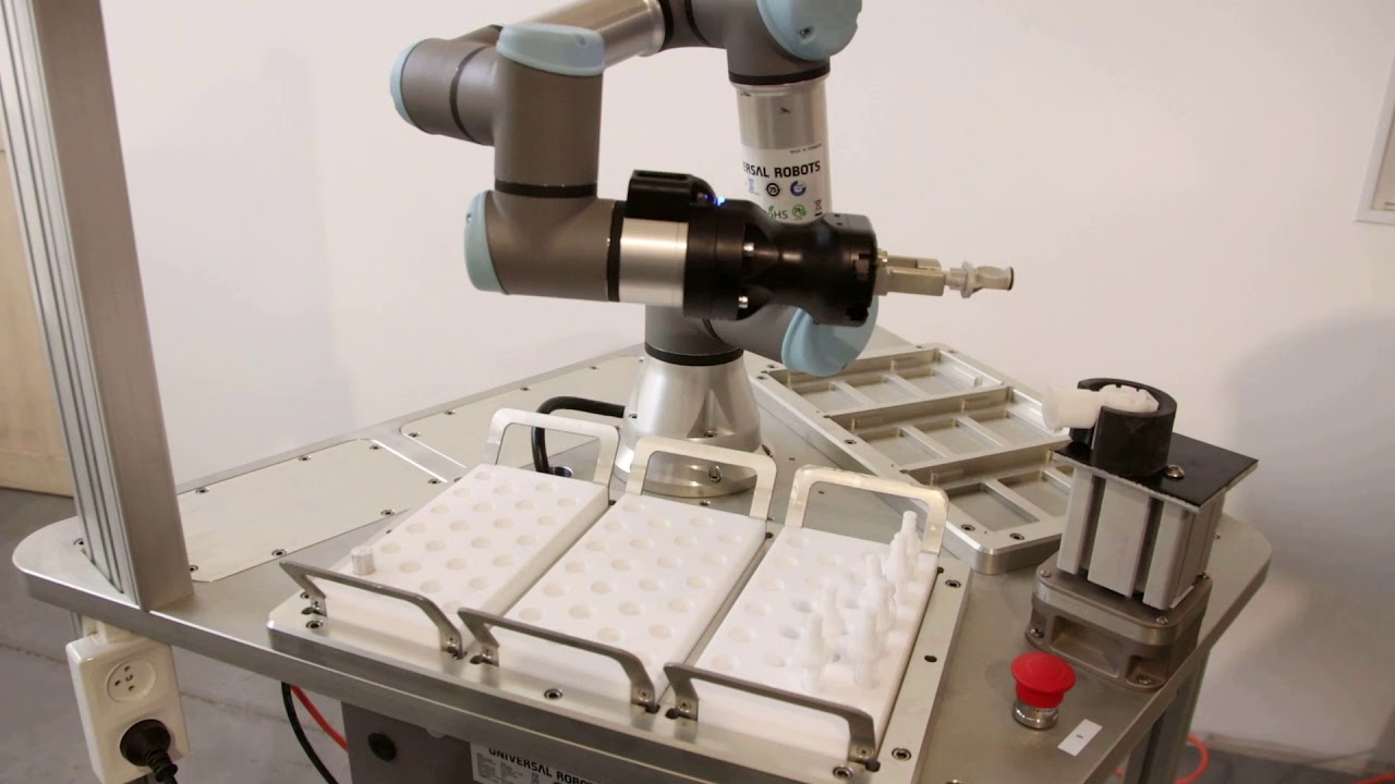 Pilot "Pick and Place" system based on UR cobot - YouTube