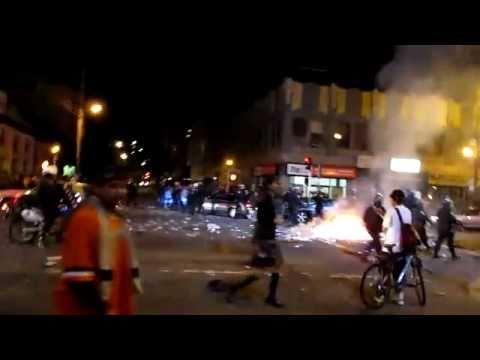 Car drives through crowd of people (BAY TV 415) - YouTube