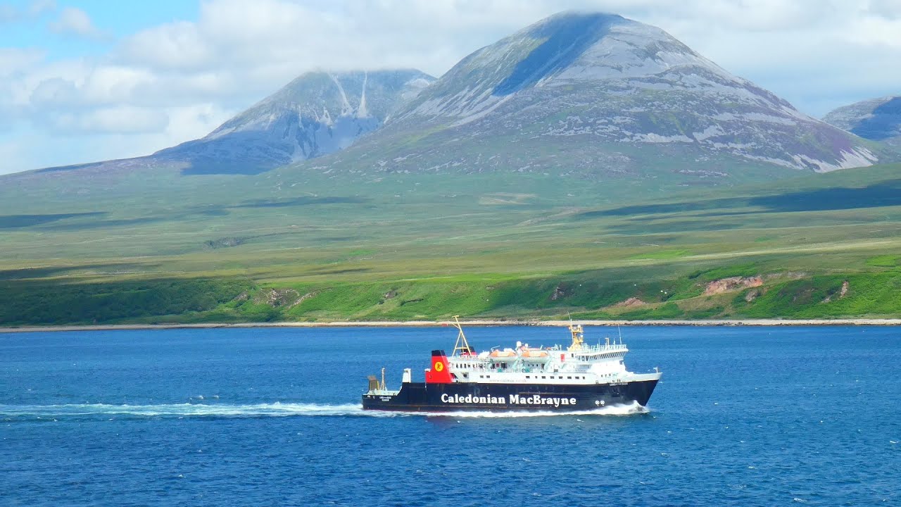 Ferry Lord of the Isles in Sound of Islay - YouTube