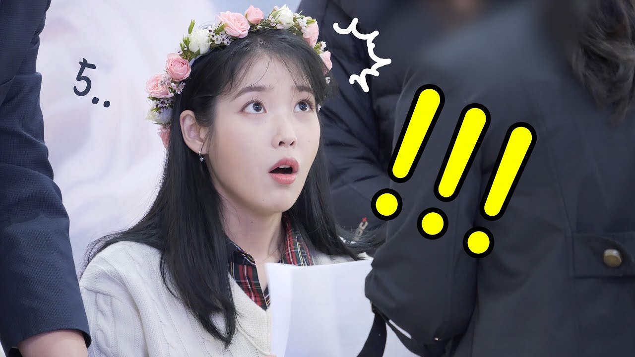 [한글/ENG] 앨범 5만장 구입한 팬을 본 아이유 반응 IU's reaction, fan who bought 50,000 ...
