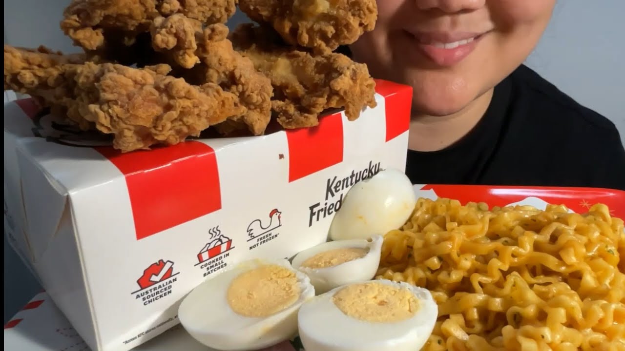 EP41 KFC BONELESS CHICKEN AND BULDAK CARBONARA NOODLES - YouTube