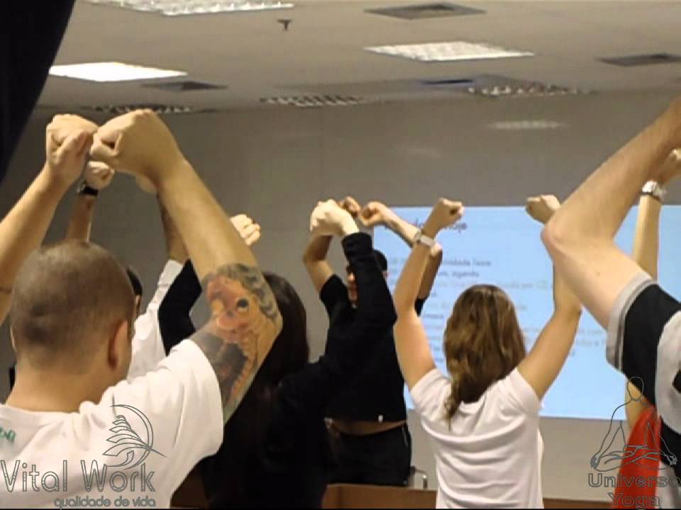 Como o Yoga Laboral (Office Yoga) pode ajudar sua empresa? - YouTube