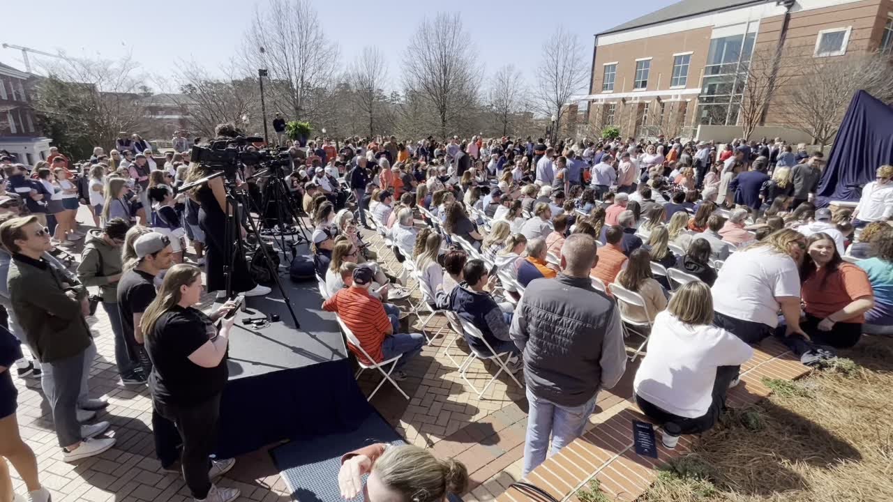 Auburn University unveils new Aubie statue - YouTube